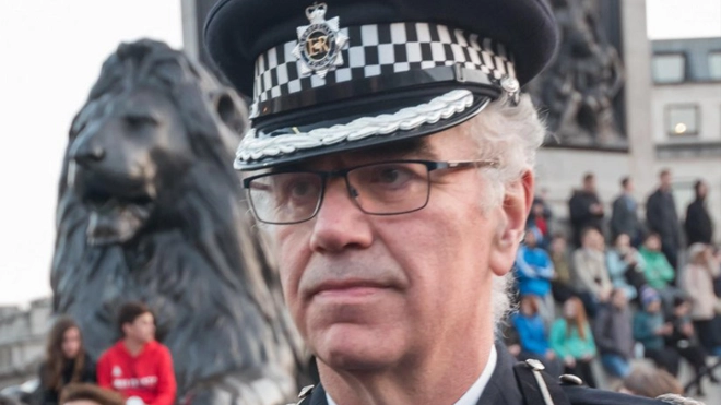 Top Met, Anti Drugs Commander, Pictured, with Weed, on his Table, now ...