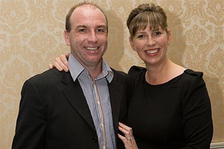 Former ‘Dragon’ Sarah Newman and Aristocrat Husband have Split after only a year. Reading today ...